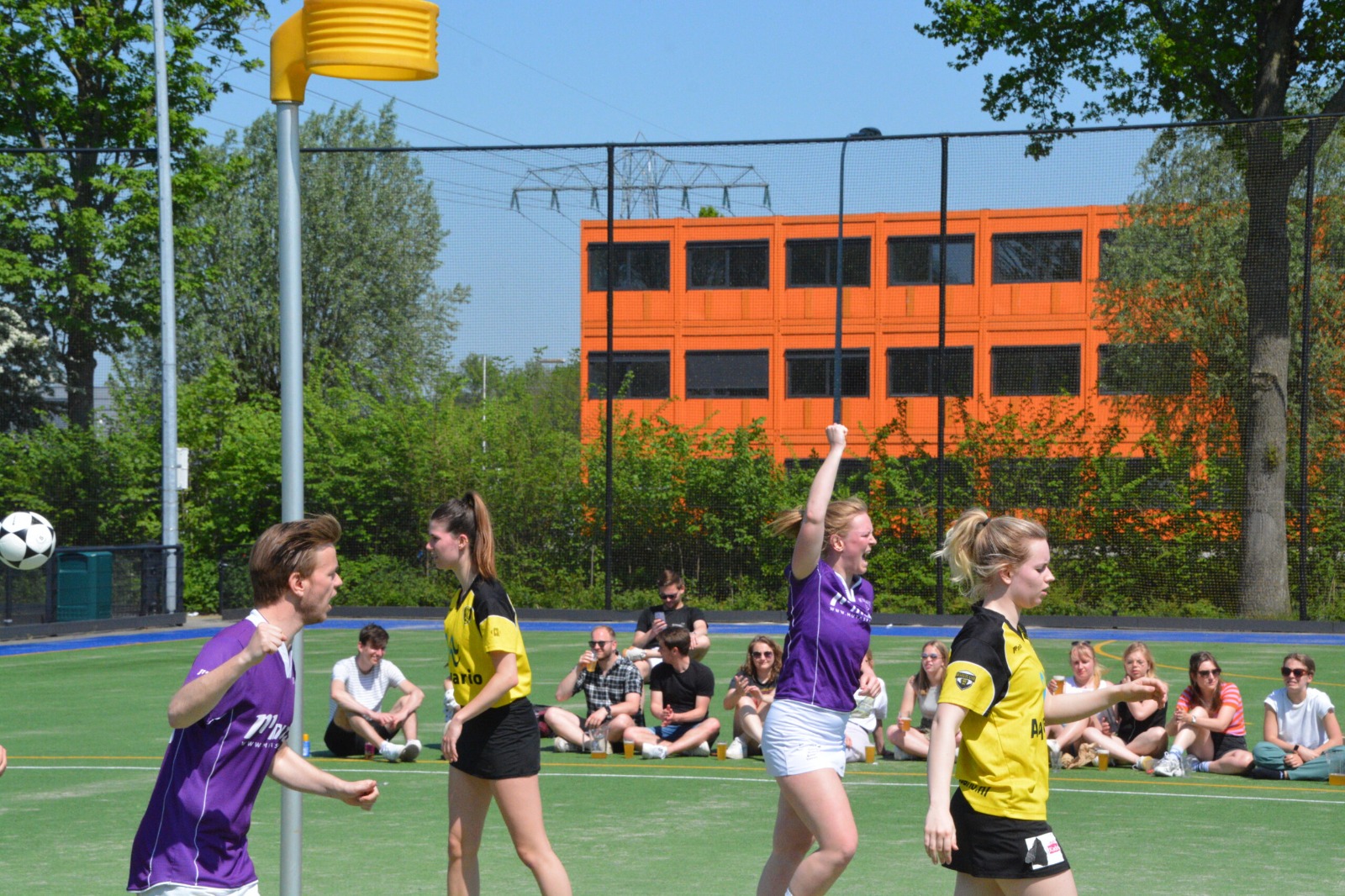 Caya – Studentenkorfbal Groningen | De Parabool